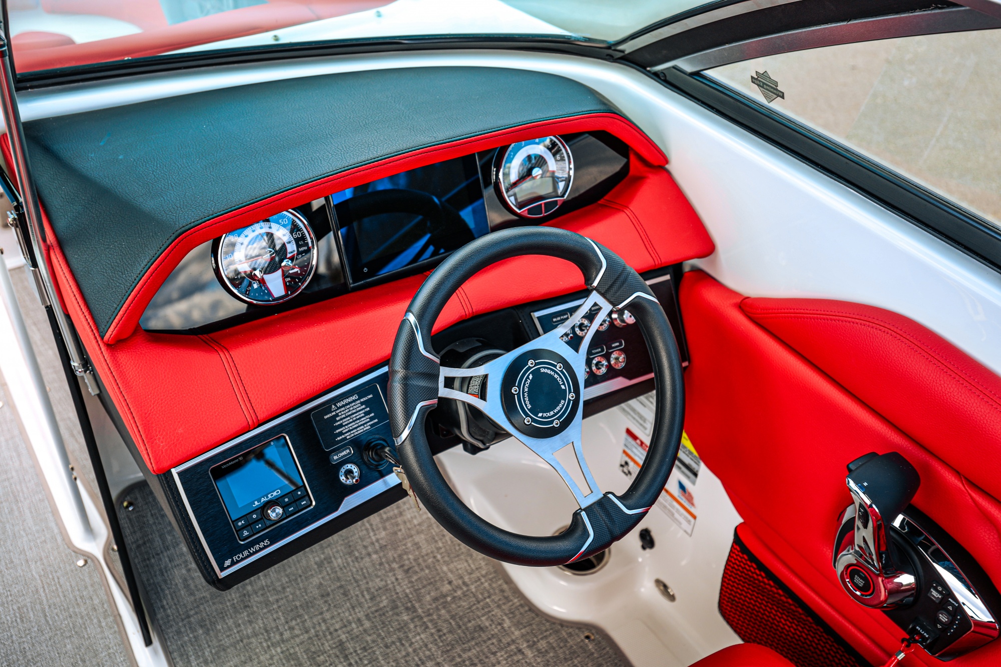 Four Winns HD3 ELEVATE