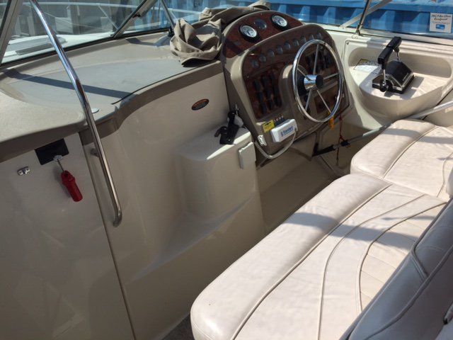 Maxum 28