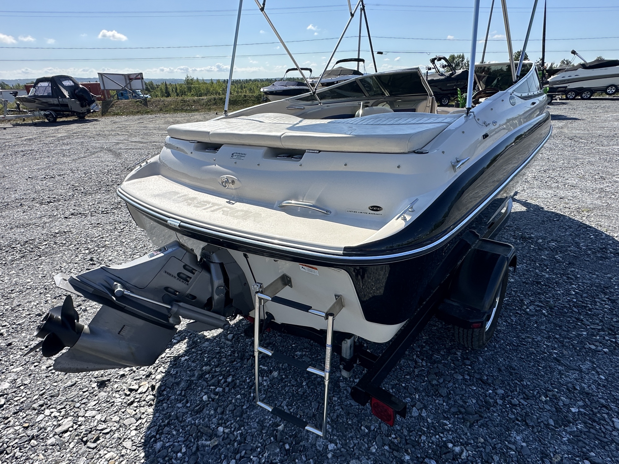 Glastron GX 205