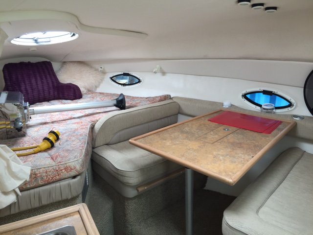 Maxum 28