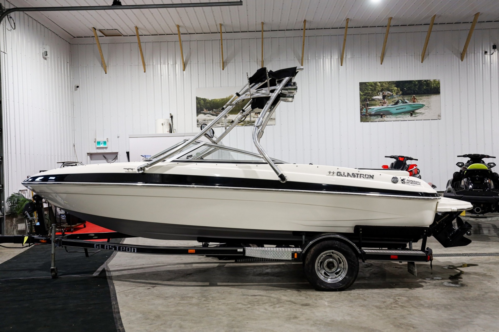 Glastron GT 205
